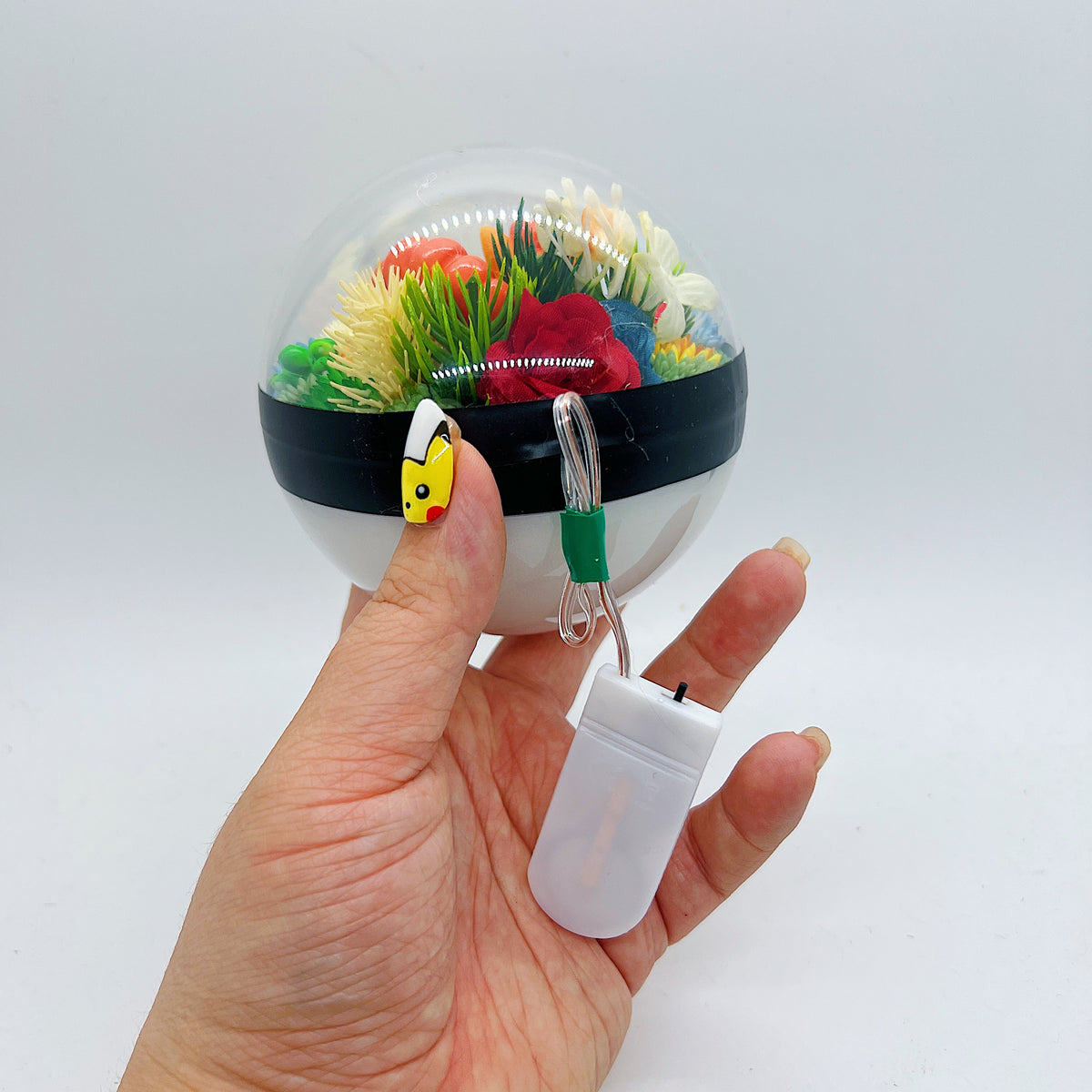 LIGHT UP Vulpix Pokeball Terrarium – WhySoCilious